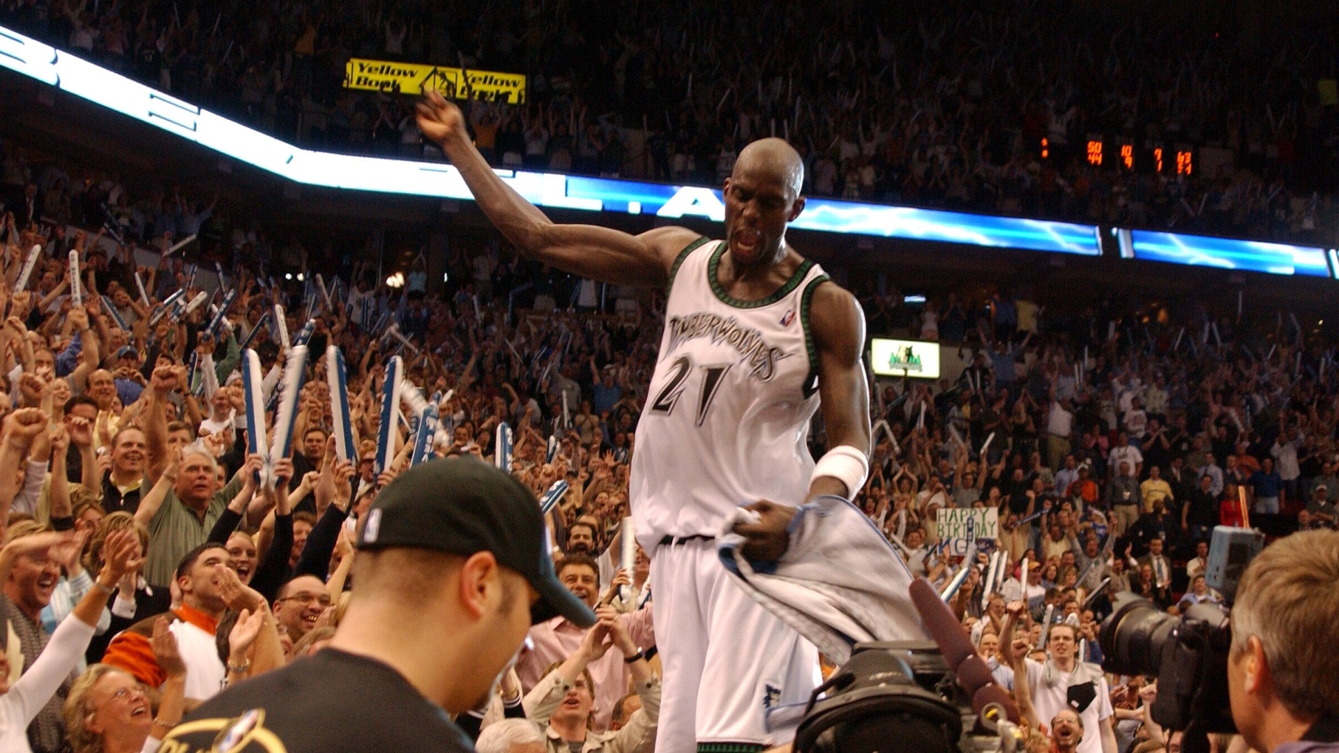 The official site of the NBA for the latest NBA Scores, Stats & News ...