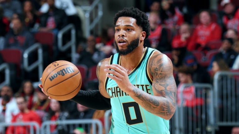 Miles Bridges returns to Hornets' lineup after 10-game absence | NBA.com