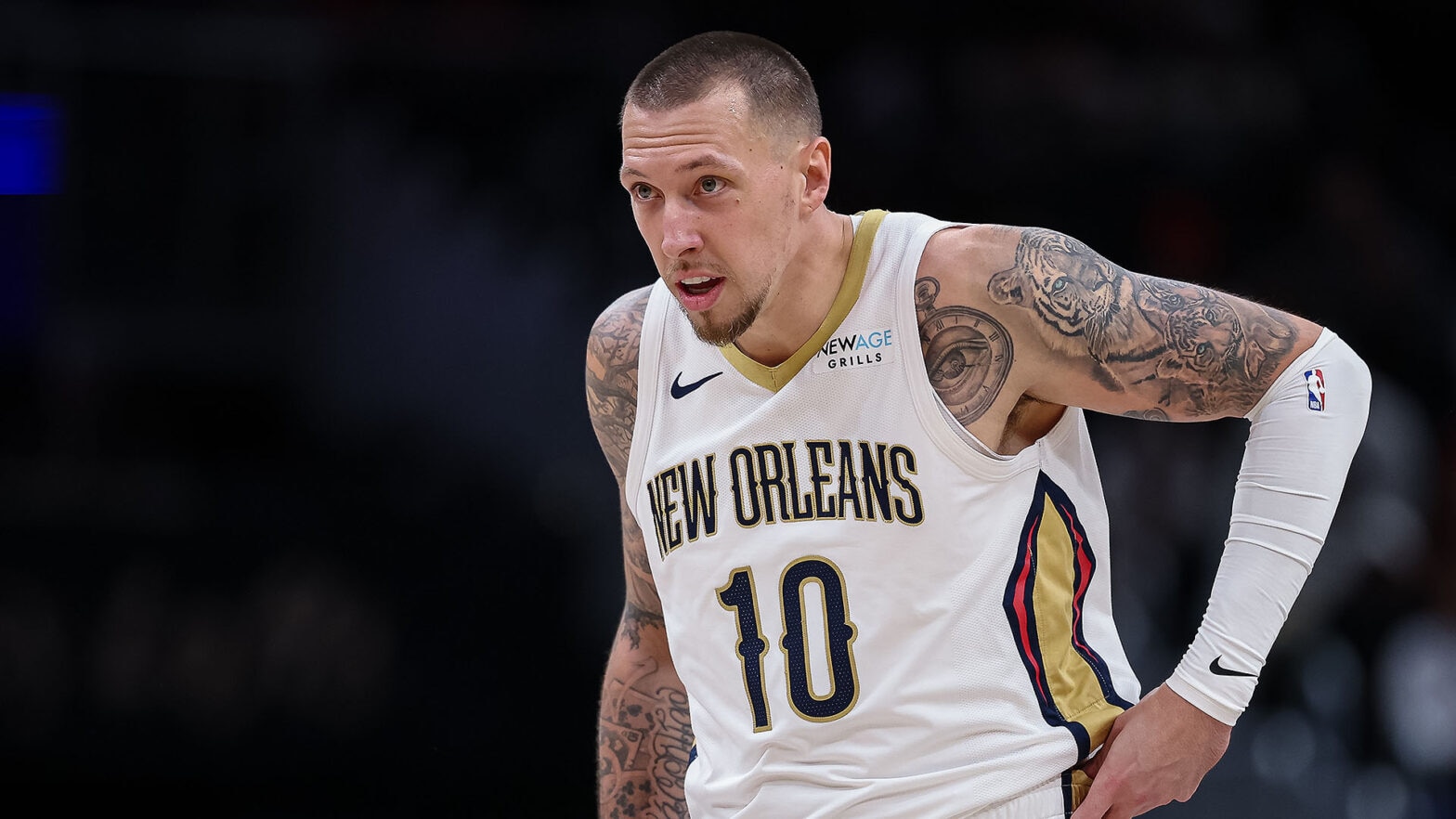 Pelicans trade Daniel Theis to Thunder | NBA.com