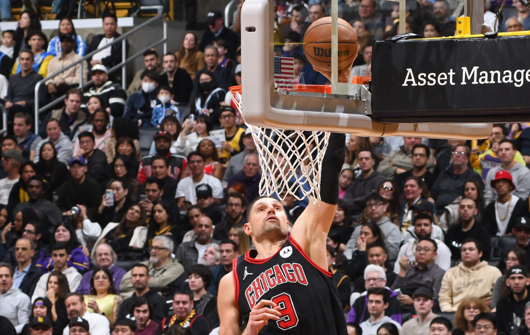 League Pass Game of the Day: Chicago Bulls vs. Los Angeles Lakers (10:30 ET) | NBA.com