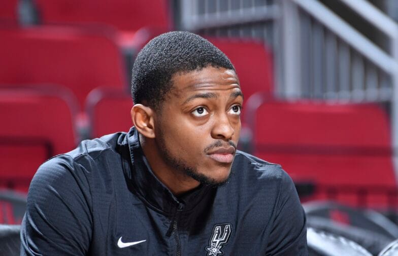 De’Aaron Fox returns to Sacramento for 1st time since trade to Spurs ...