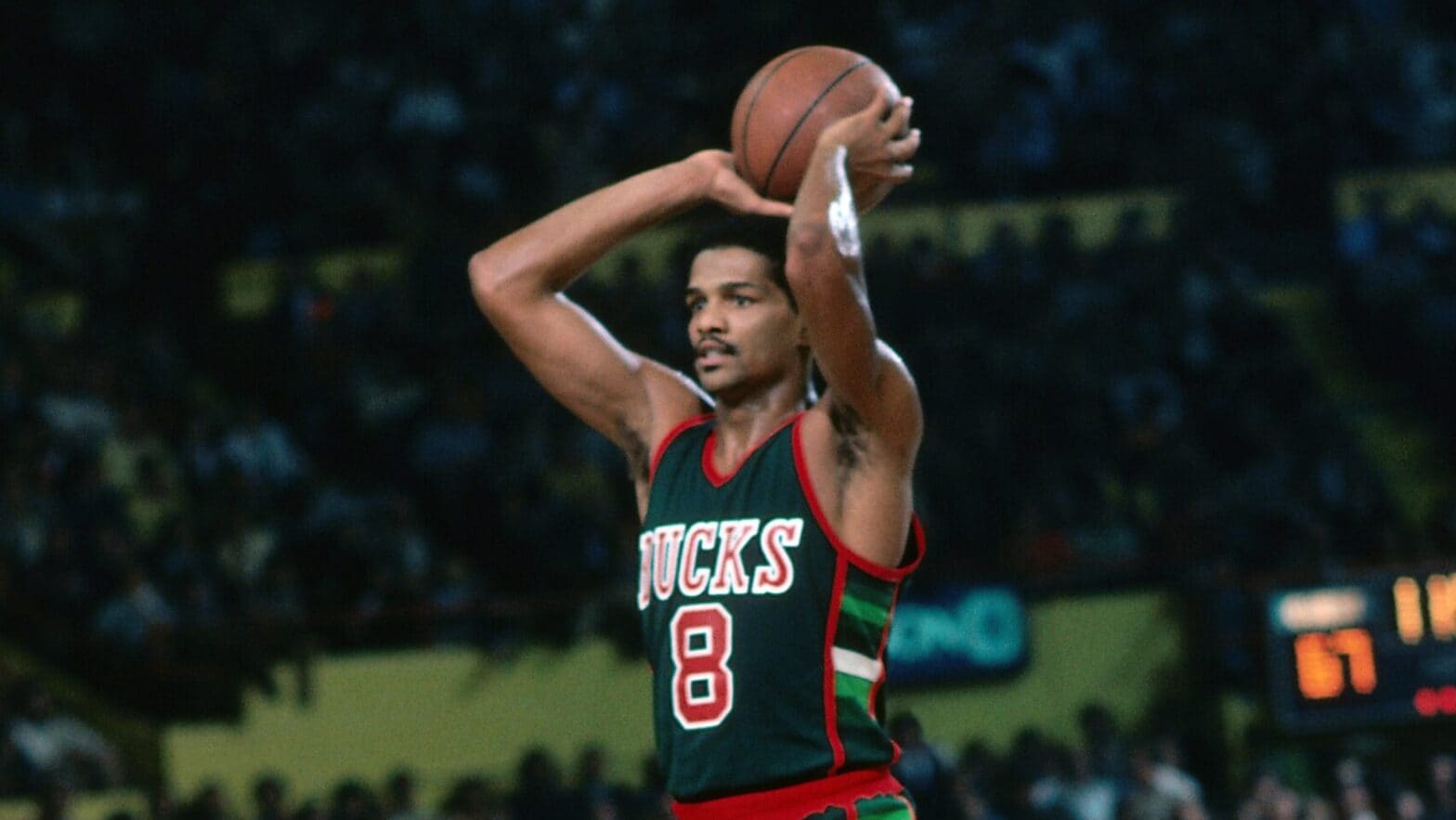Retired numbers for the Milwaukee Bucks | NBA.com