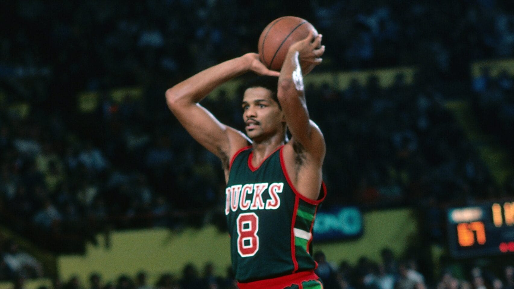 Retired numbers for the Milwaukee Bucks | NBA.com
