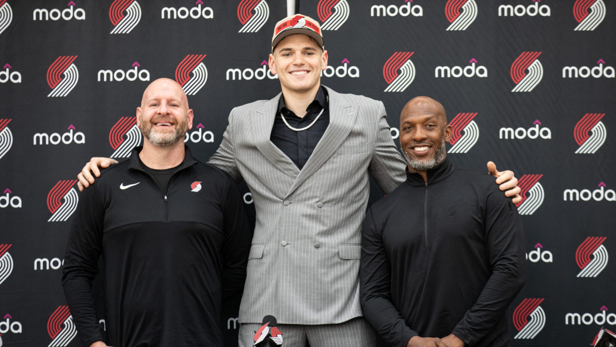 Trail Blazers sign GM Joe Cronin to contract extension | NBA.com