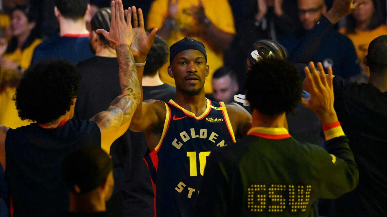 Jimmy Butler returns from absence to lead Warriors in Game 4