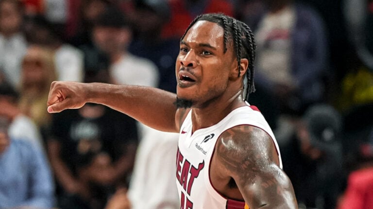 Davion Mitchell dons crunch-time cape in Heat's Play-In win