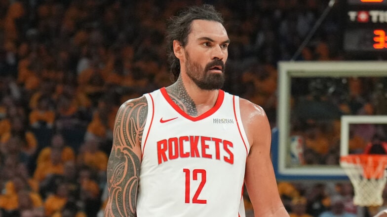 Steven Adams agrees to a 3-year, $39M contract extension with Rockets ...