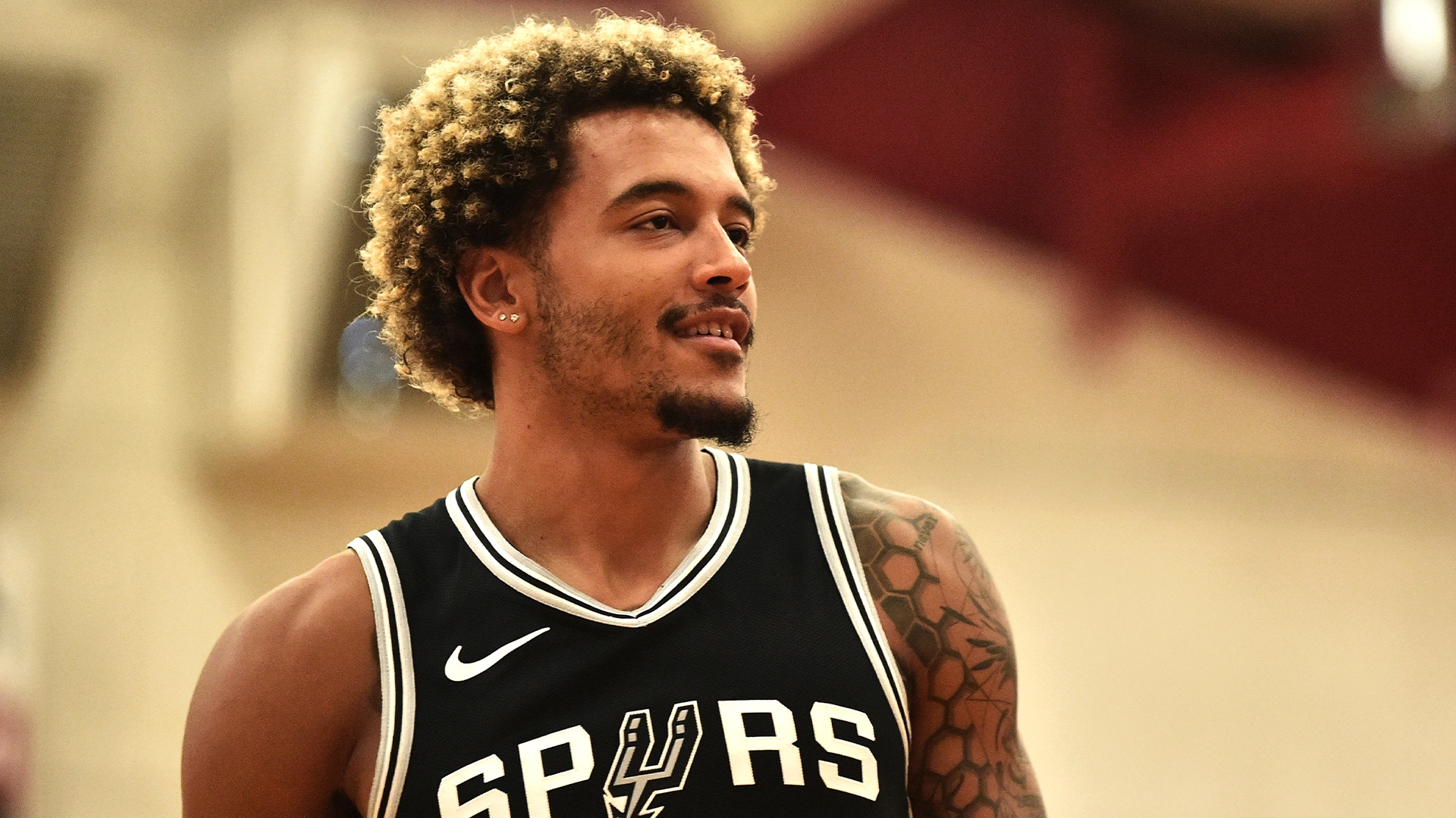 Spurs forward Jeremy Sochan to miss season opener against Mavericks with sprained left wrist ...