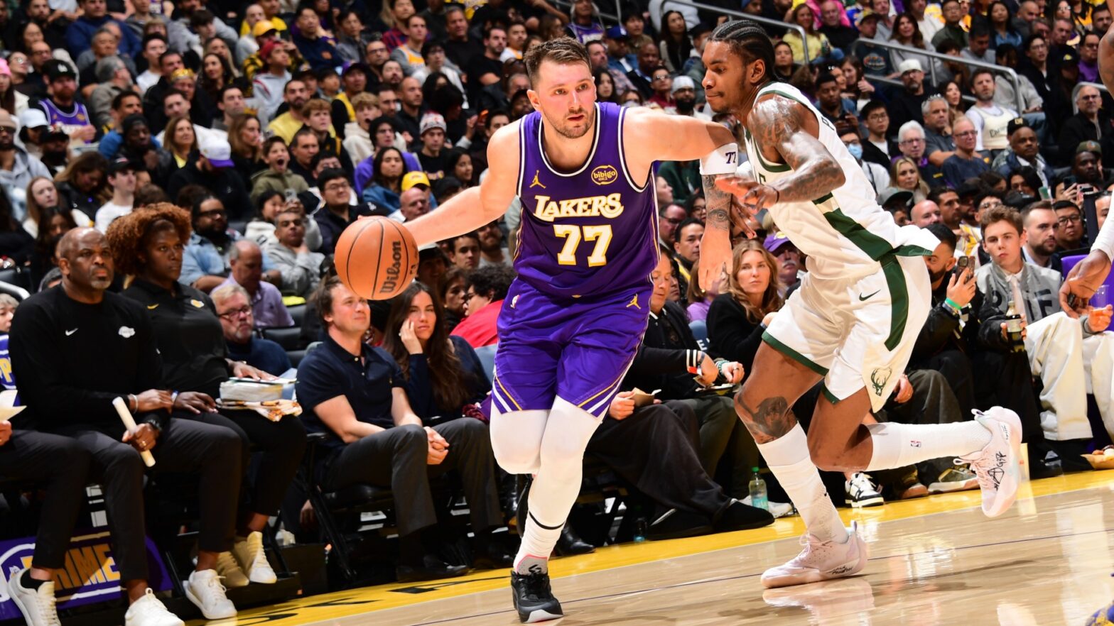 The Athletic: Lakers by the numbers: Evaluating tough stretch, familiar ...