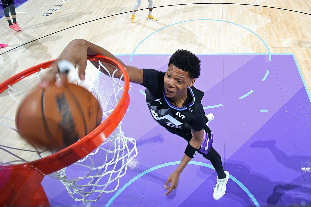 Live Updates: Victor Wembanyama's Spurs face Kevin Durant's Rockets on ...