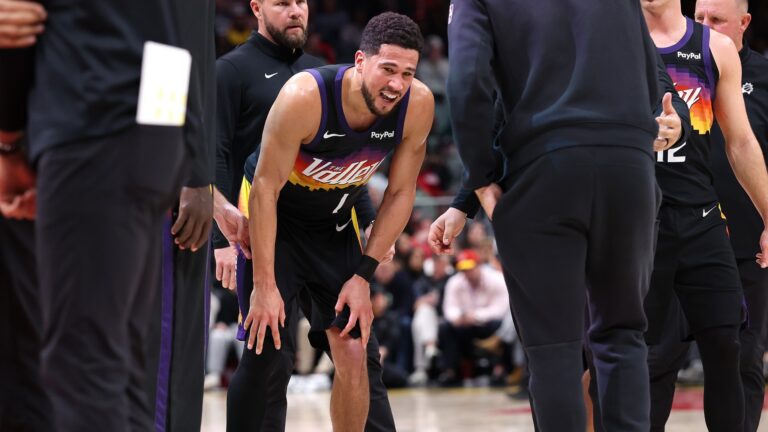 Suns' Devin Booker (sprained ankle injury) out a week