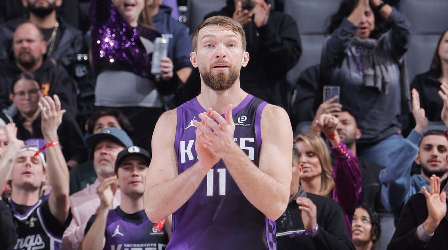 Kings' Domantas Sabonis returns after missing 27 games because of knee ...