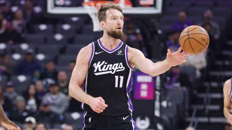 Sabonis (knee), Lavine (pinky finger) to miss rest of season