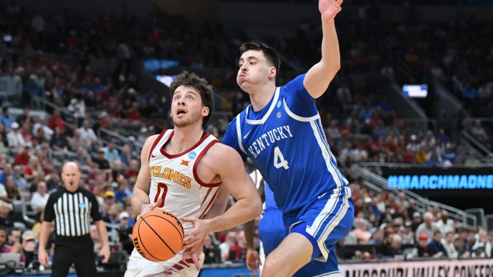 NCAA Tournament: Iowa State cruises past Kentucky