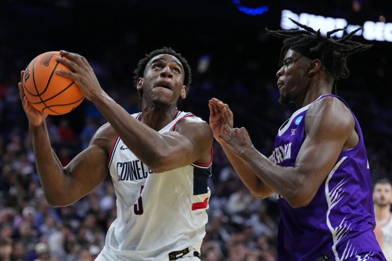 NCAA Tournament: UConn defeats Furman