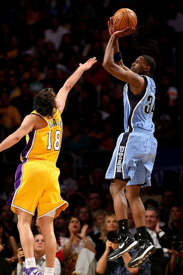 C.J. Miles Career Photo Gallery Photo Gallery | NBA.com