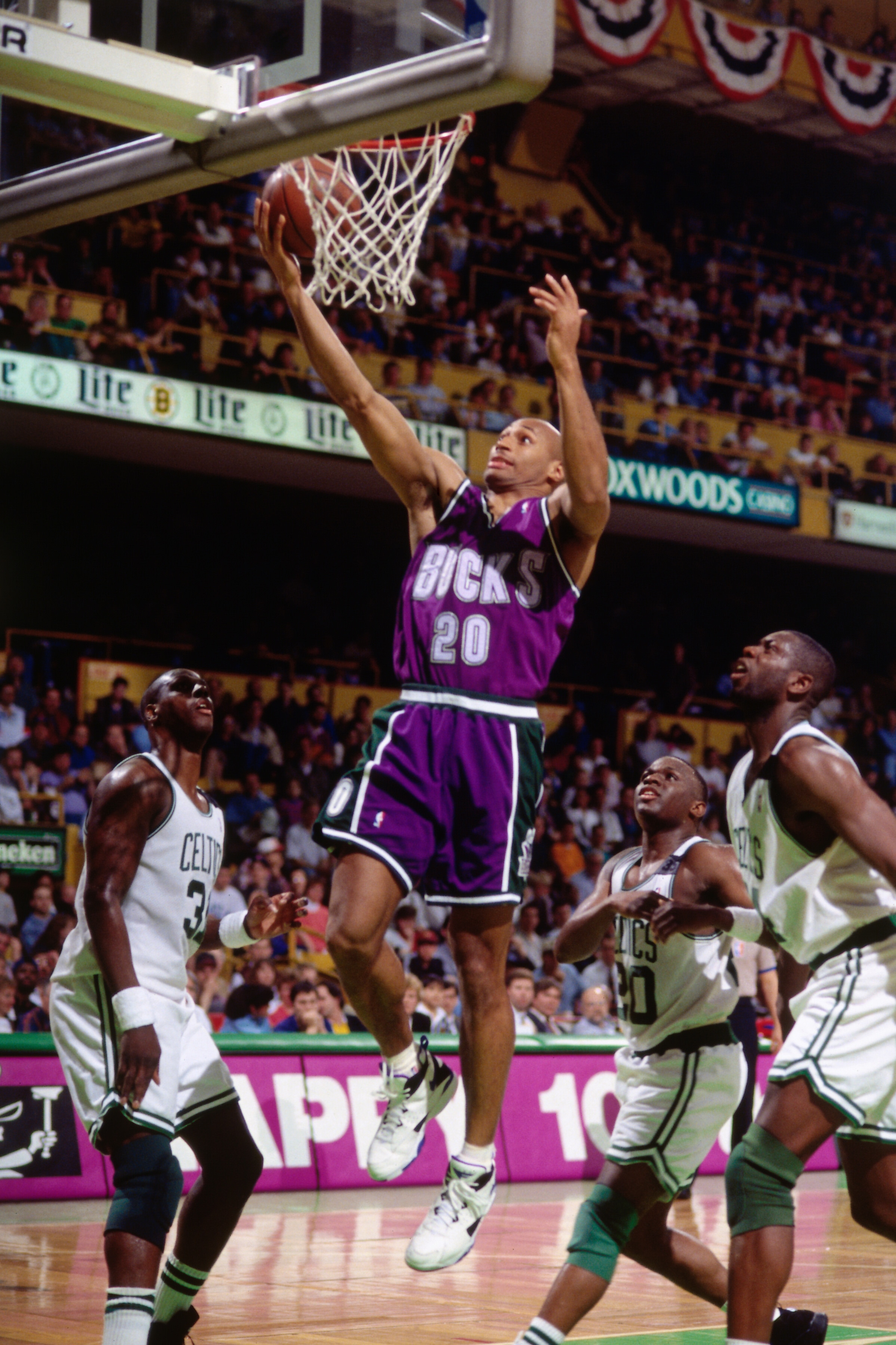 Searching for the Most 90s Bucks Player | NBA.com