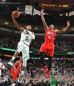 Rondo Returns in Triple-Double Fashion | NBA.com