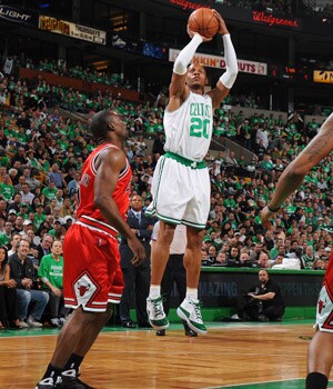 Rose Ties Rookie Record, Leads Bulls Past Celtics | NBA.com