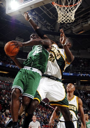 Opportunistic Allen Picks Up Slack with Basket Attack | NBA.com