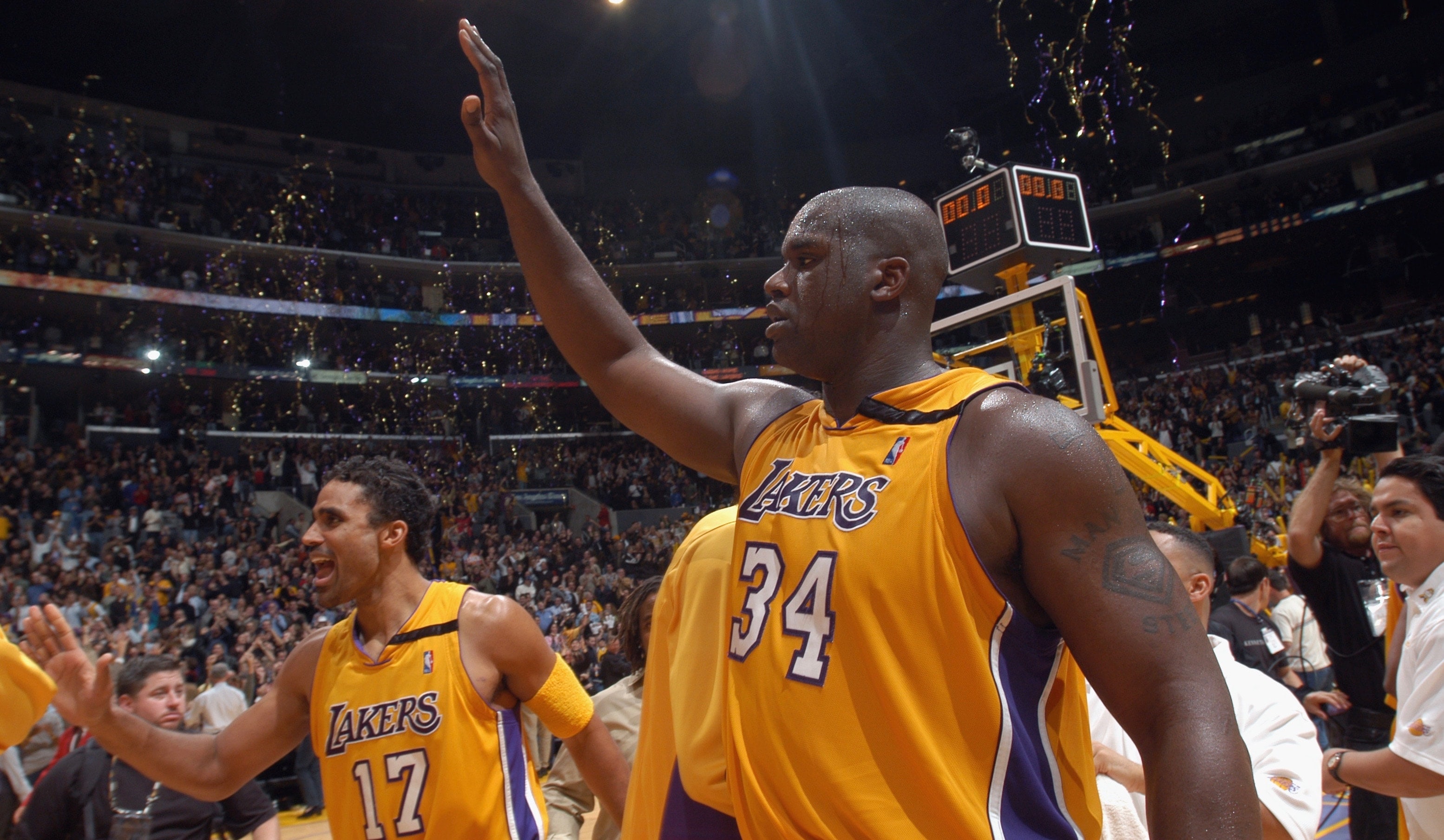 Lakers Erase 27-point 4th Q Deficit vs. Dallas: Retro Running Diary ...