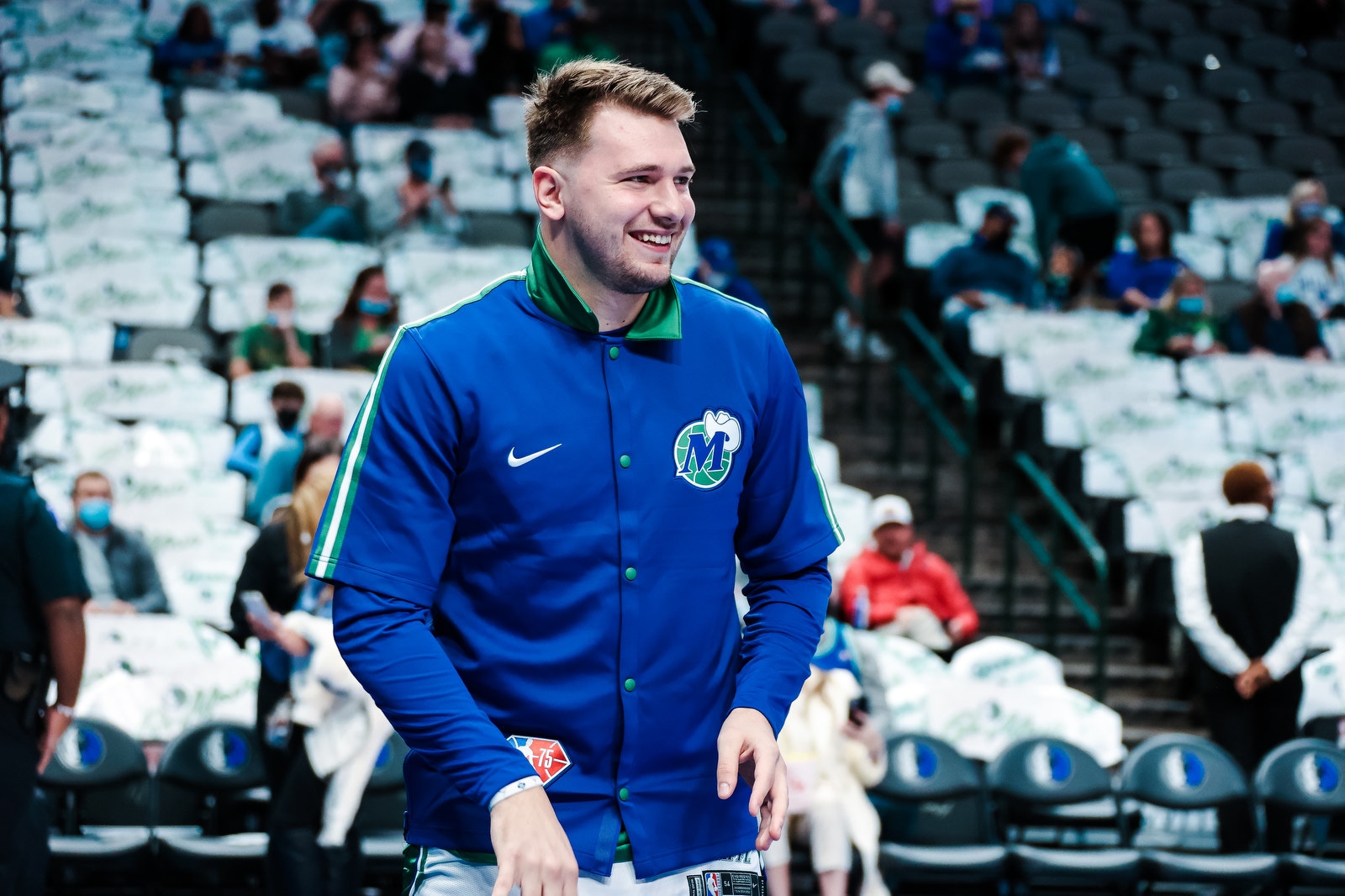Doncic’s breathtaking buzzer-beater is in his DNA | Dallas Mavericks