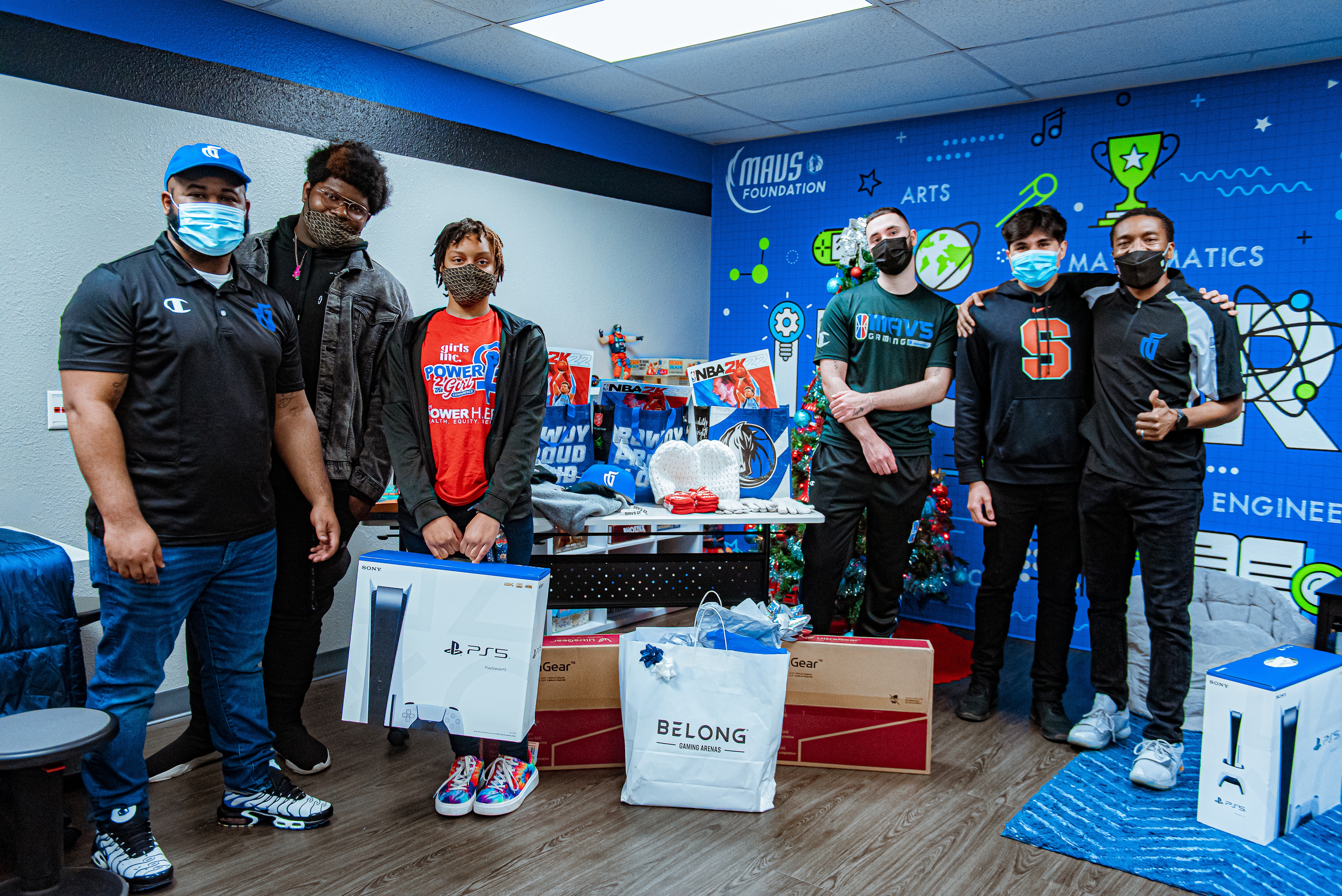 Season of Giving: Mavs Gaming Makes Holiday Wishes Come True For Local ...