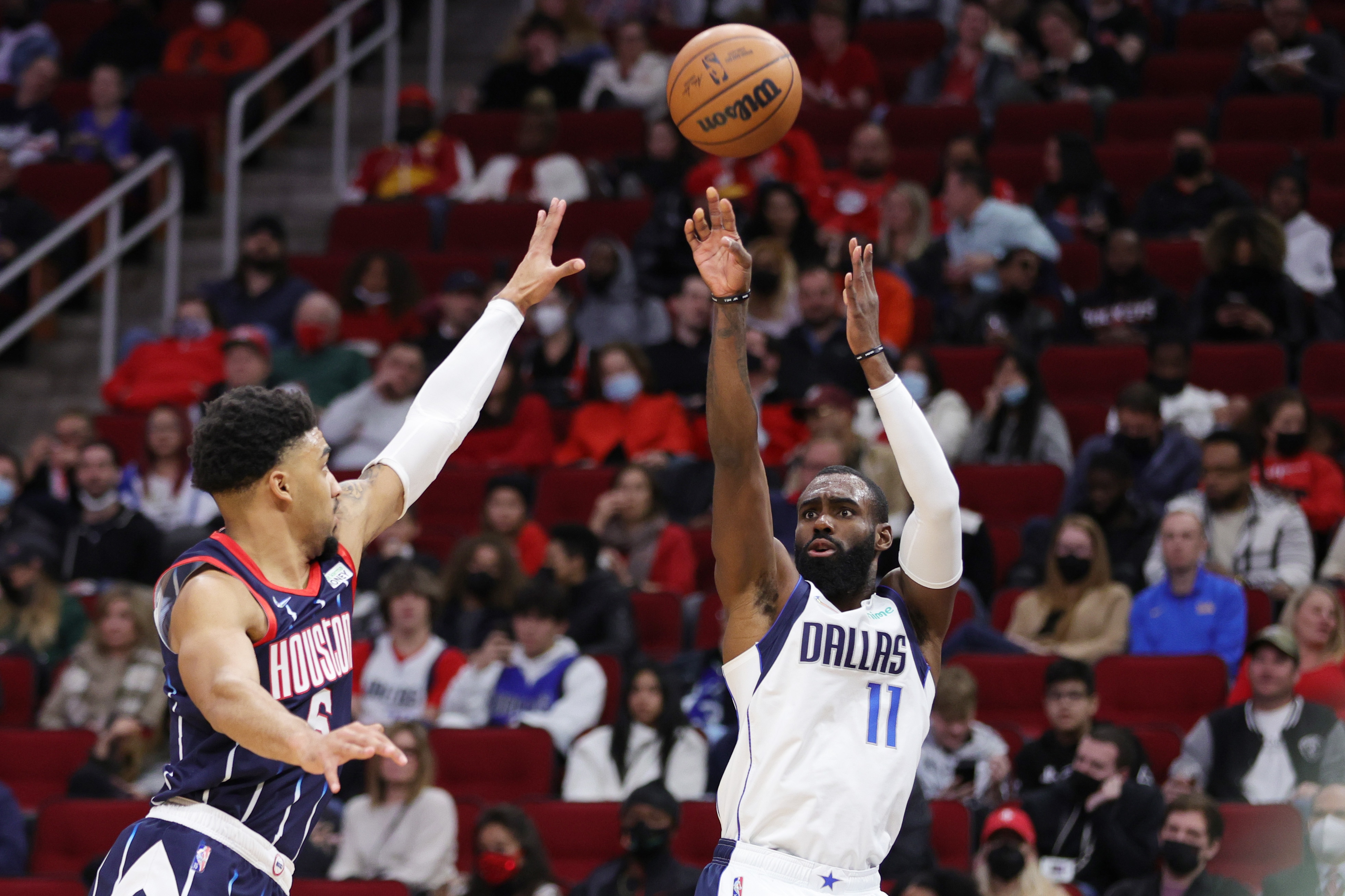 Title track: Music to win by in 2022-23 for Tim Hardaway Jr. | Dallas ...