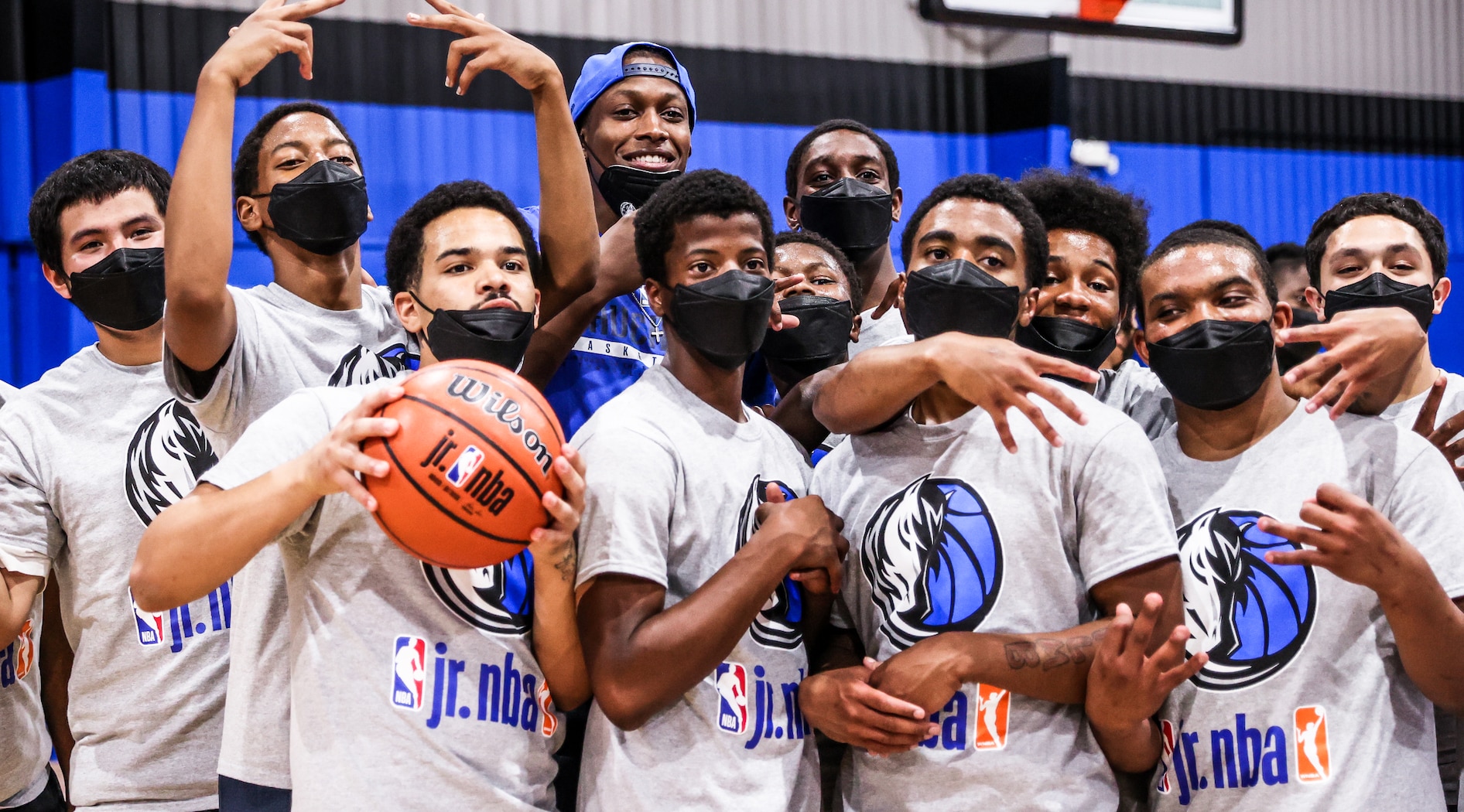 Mavs’ Frank Ntilikina wins Chime Community Spotlight Award, adding more ...