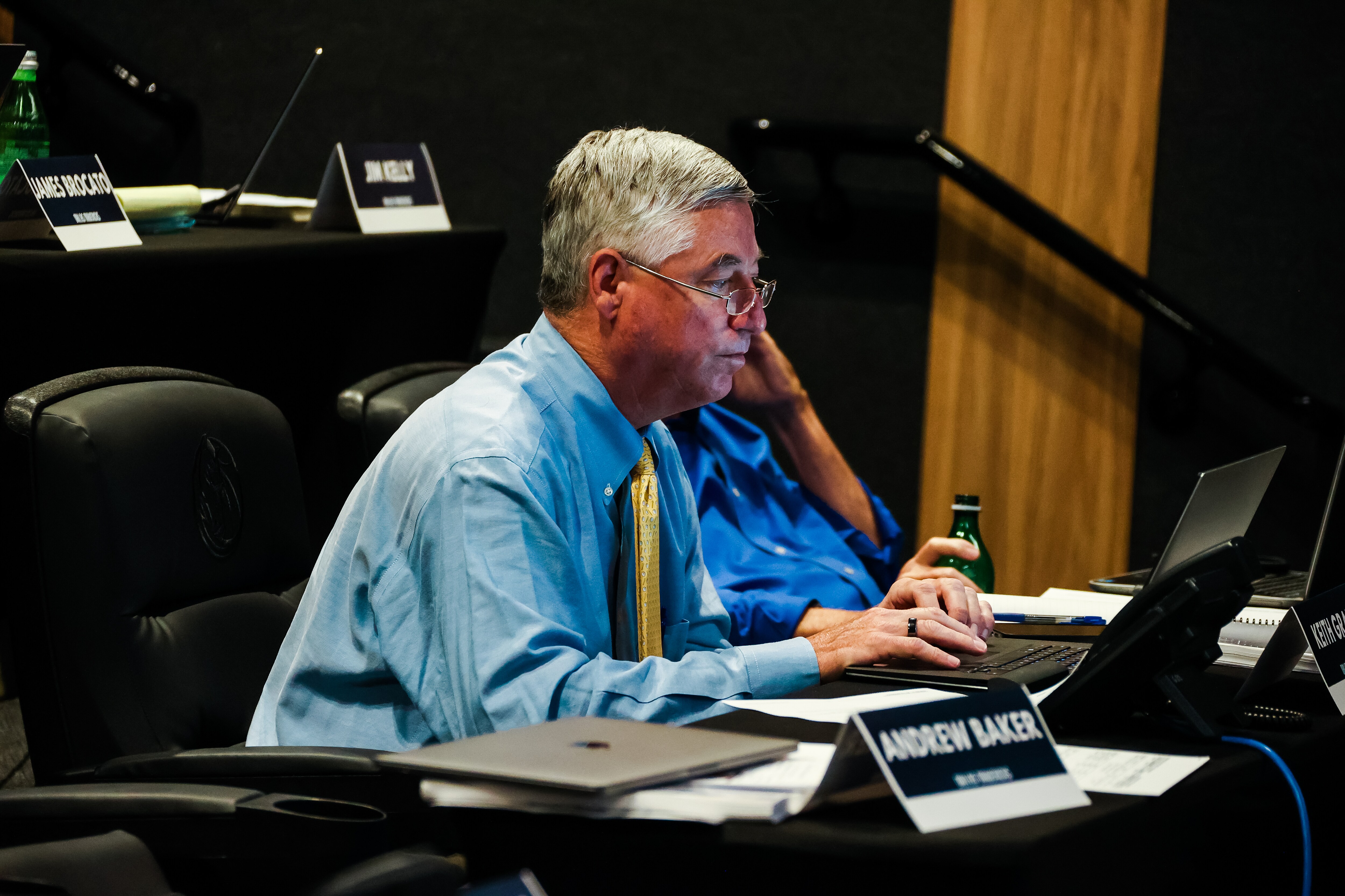 One of the Mavs’ original employees, Keith Grant, announces his ...