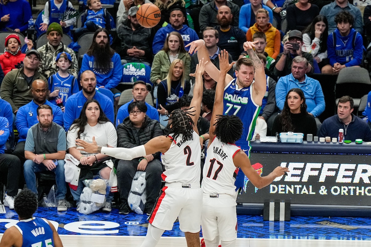 Getting Dončić, Irving on court together has been problematic | Dallas ...