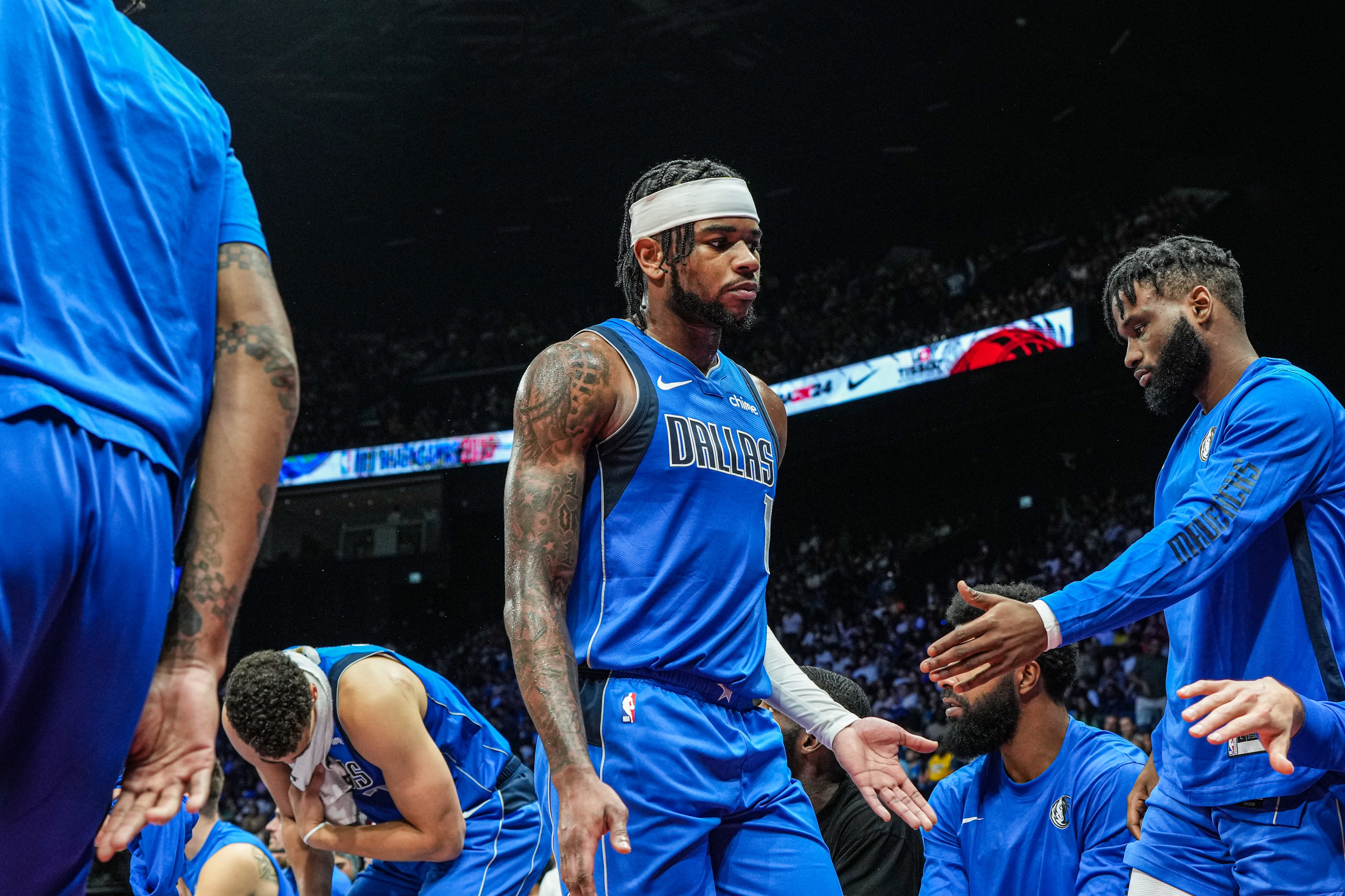 Despite 22 points from Hardy, Mavs fall to Wolves, 104-96 | Dallas ...