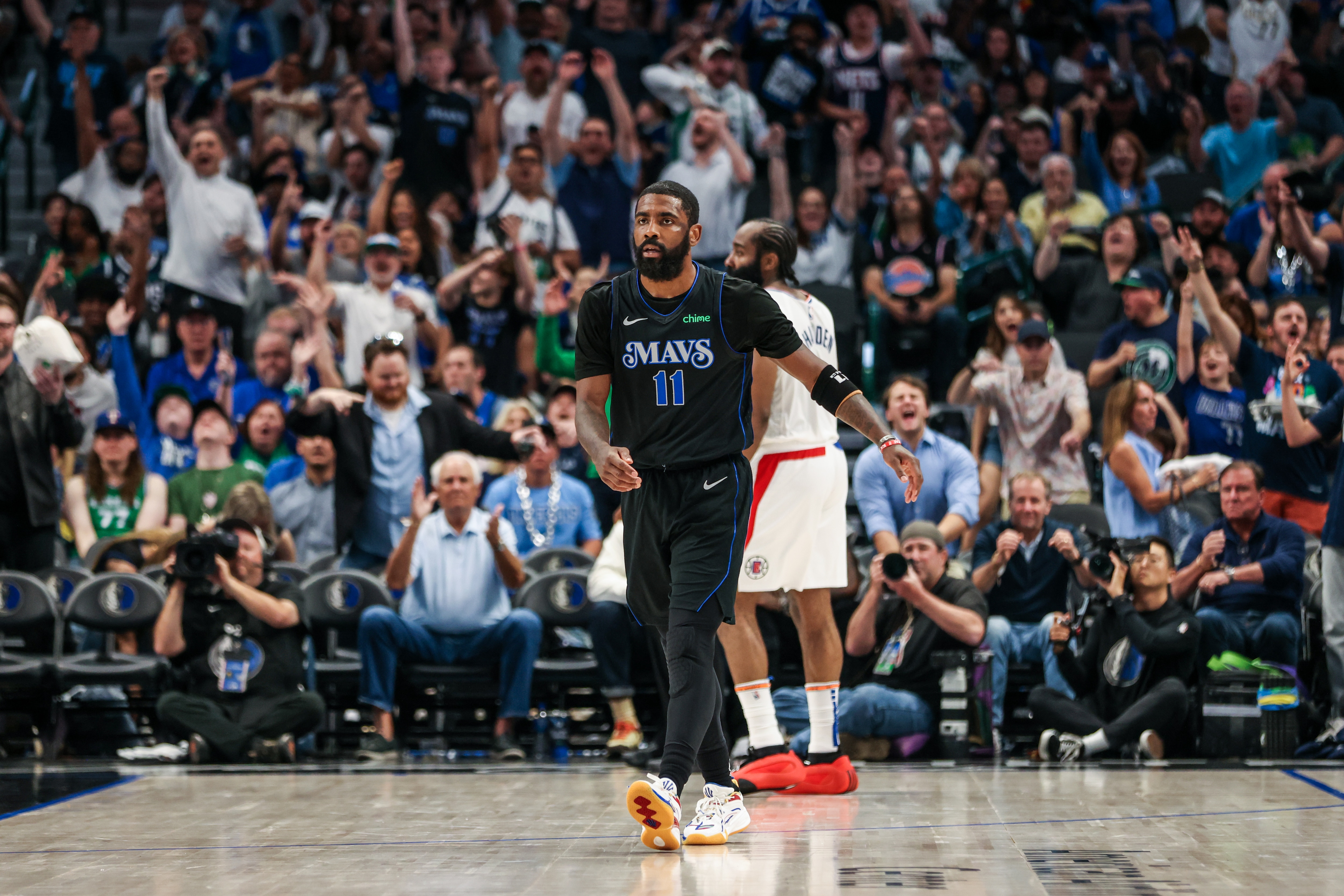 The takeaways: Kyrie Irving, again, showed how special he is | Dallas ...
