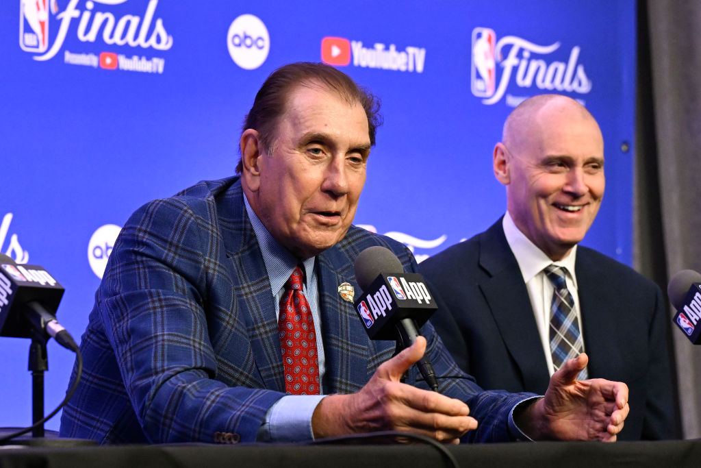 Former Rockets coach Rudy Tomjanovich wins prestigious award | Dallas ...
