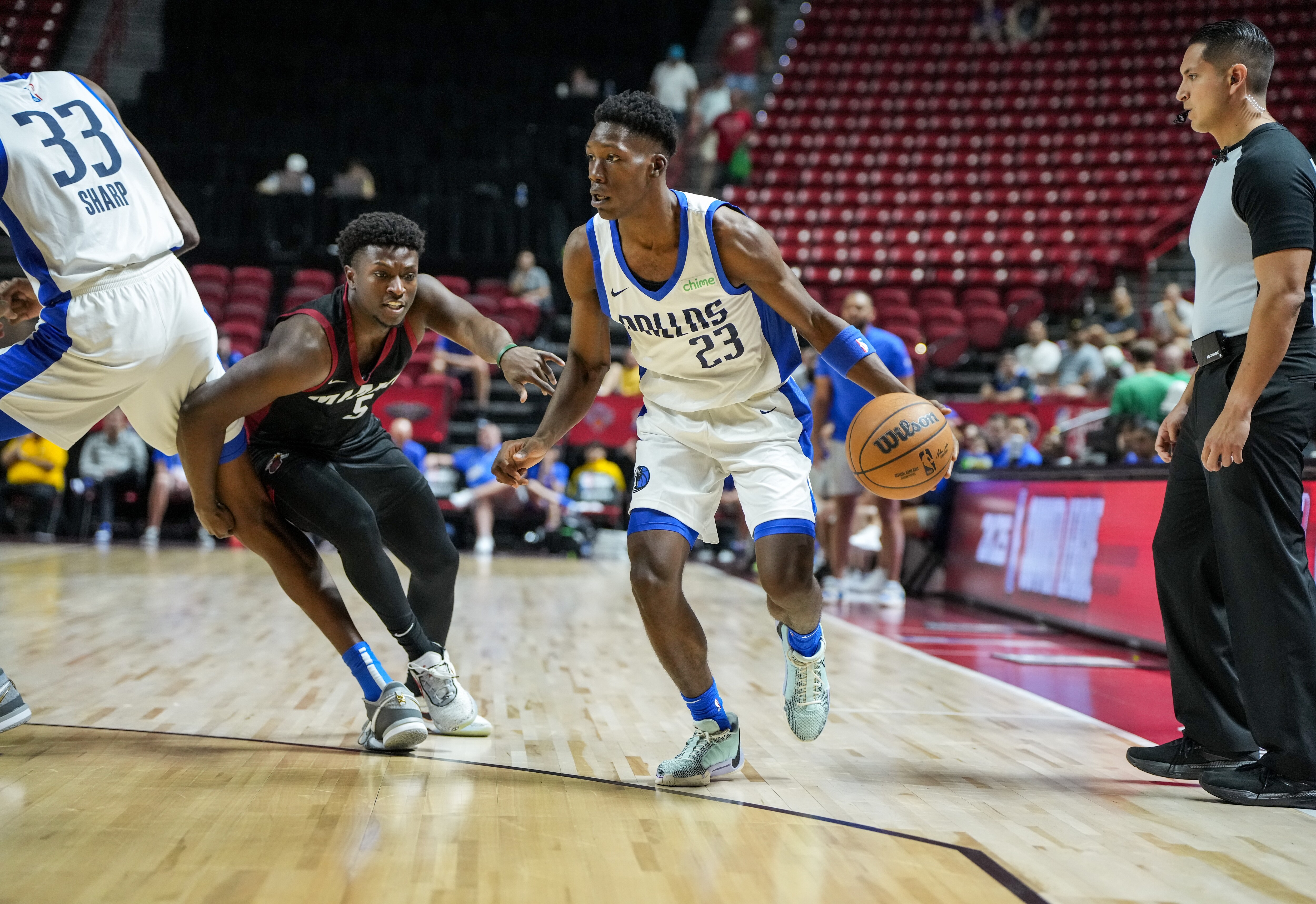 Gortman filled in admirably for the injured Williams | Dallas Mavericks