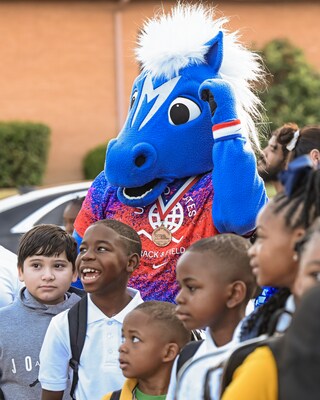 MAVS CELEBRATE DALLAS ISD’S SCHOOL YEAR TIPOFF | Dallas Mavericks