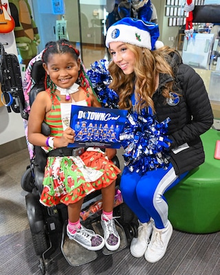 Dallas Mavericks and ShiftKey Bring Holiday Cheer to Children’s Medical ...