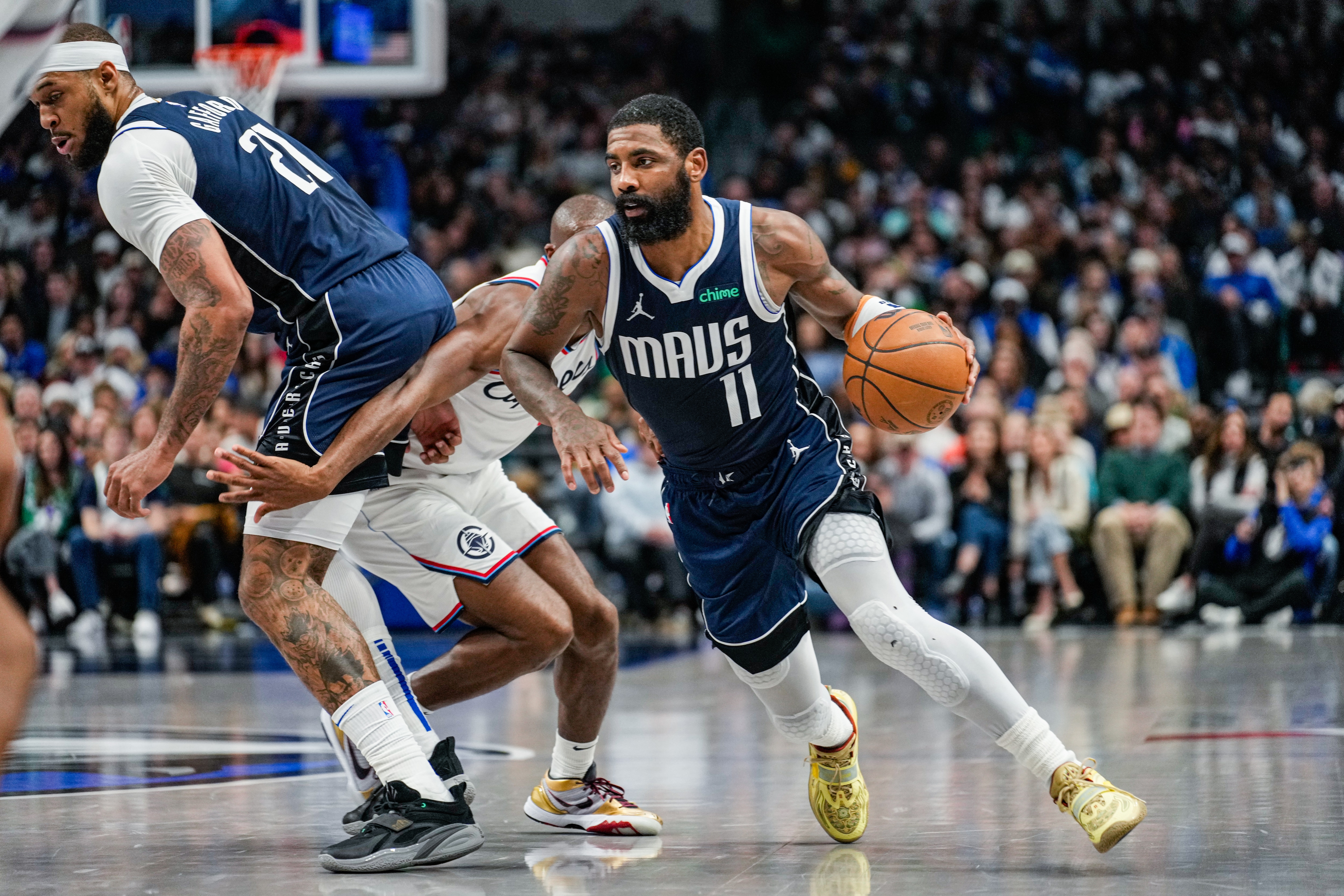Irving returns as Mavs use balanced attack to knock off Clippers, 113-97 | Dallas Mavericks