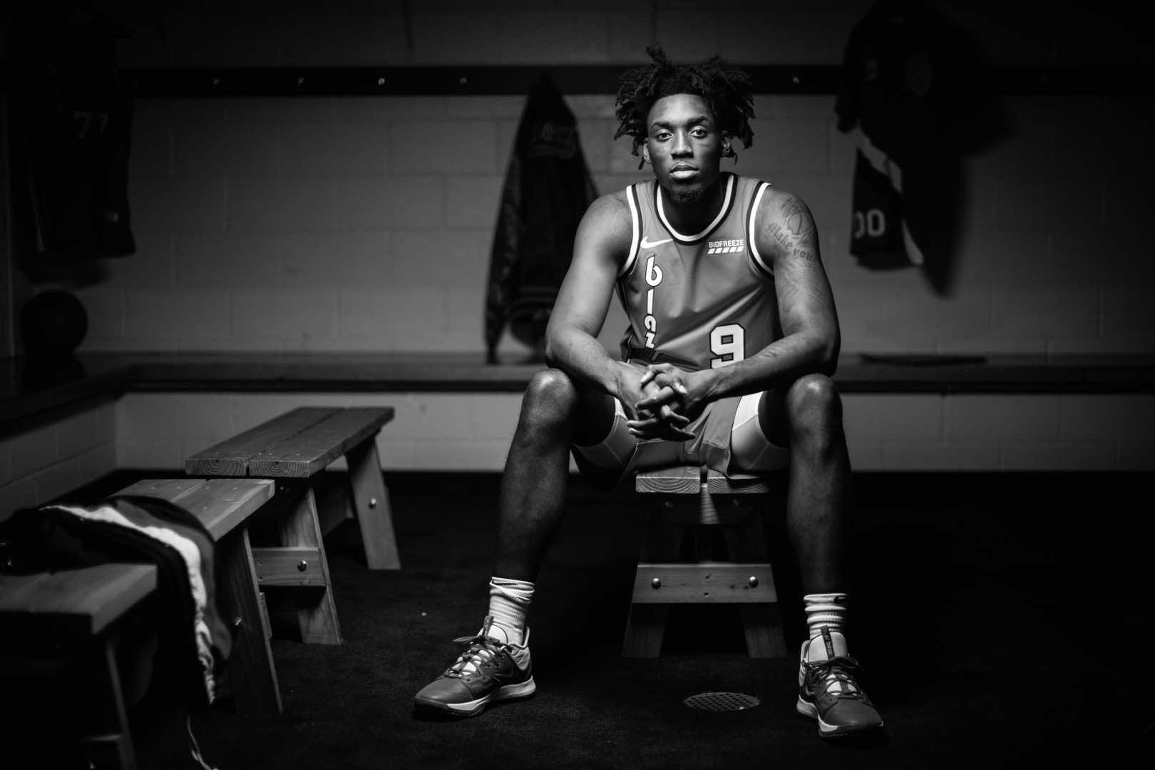 PHOTOS » Portraits in the locker room Photo Gallery | NBA.com
