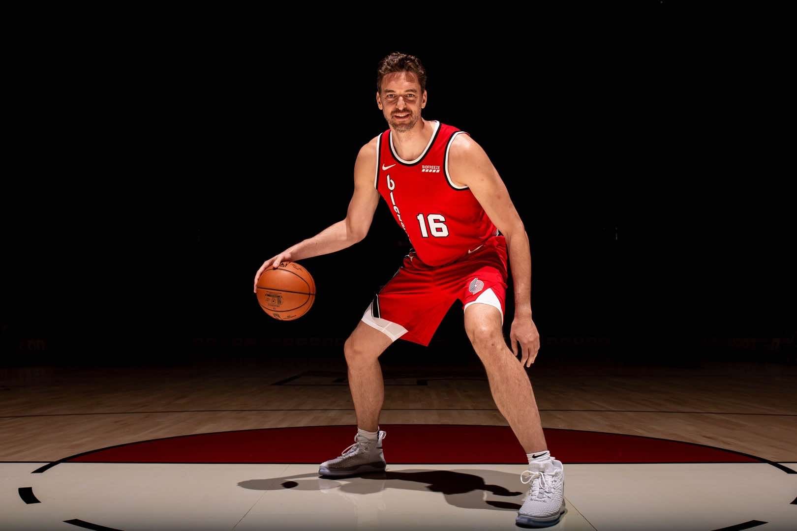 PHOTOS » Portraits on the court Photo Gallery | NBA.com