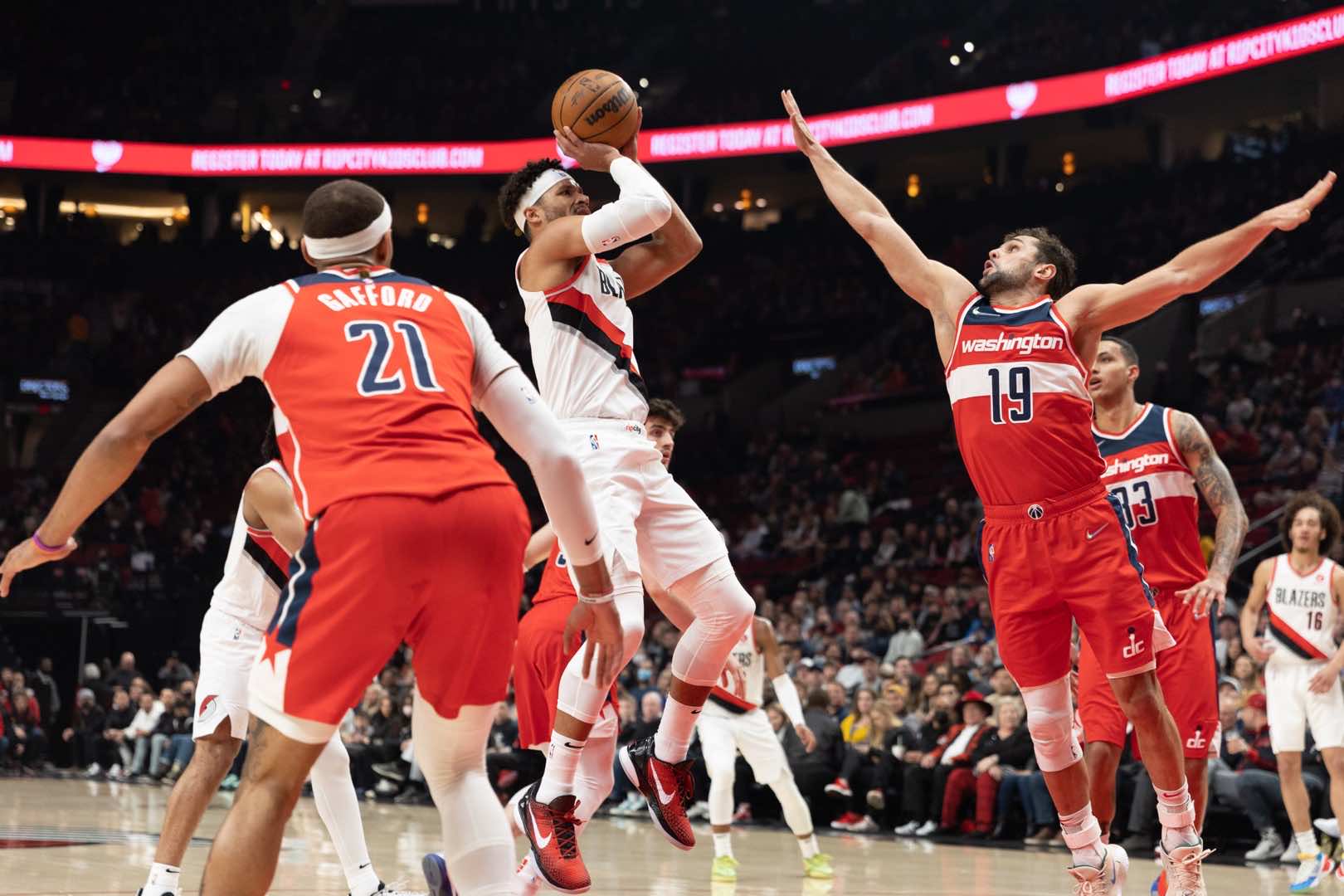 PHOTOS » Trail Blazers 127 VS. Wizards 118 on March 12, 2022 Photo ...