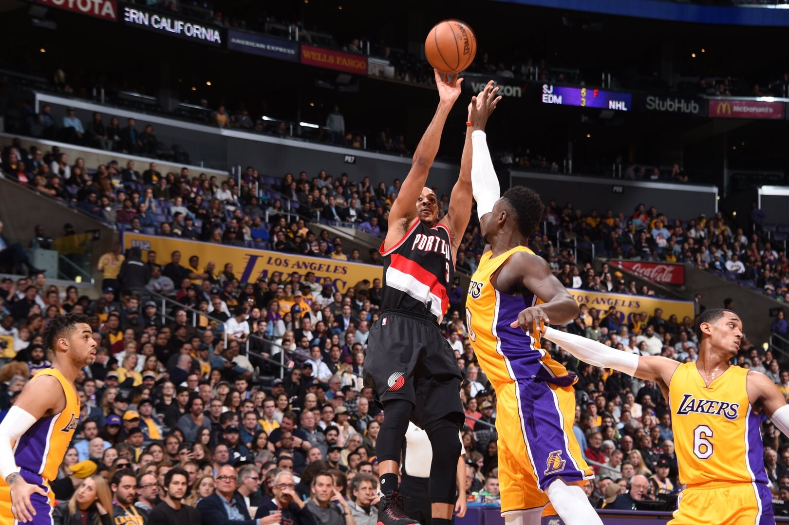 Photos: Portland at Los Angeles Photo Gallery | NBA.com