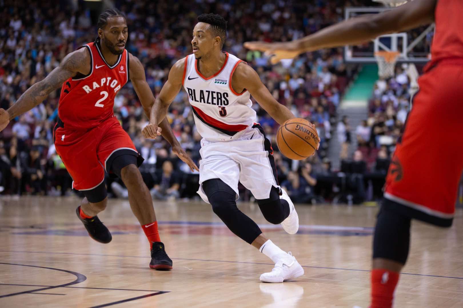 PHOTOS » Blazers vs. Raptors in Vancouver Photo Gallery | NBA.com