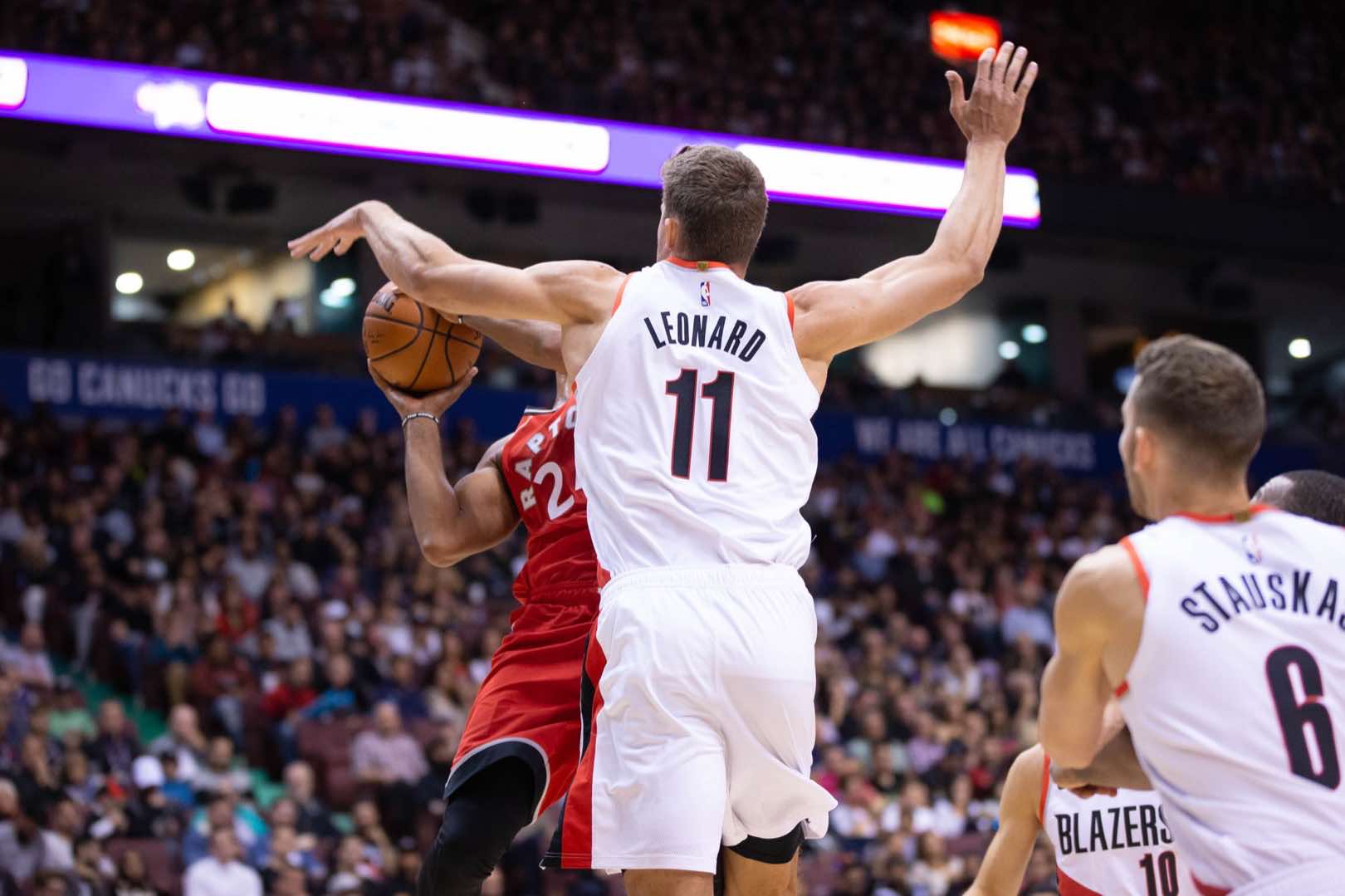 PHOTOS » Blazers vs. Raptors in Vancouver Photo Gallery | NBA.com