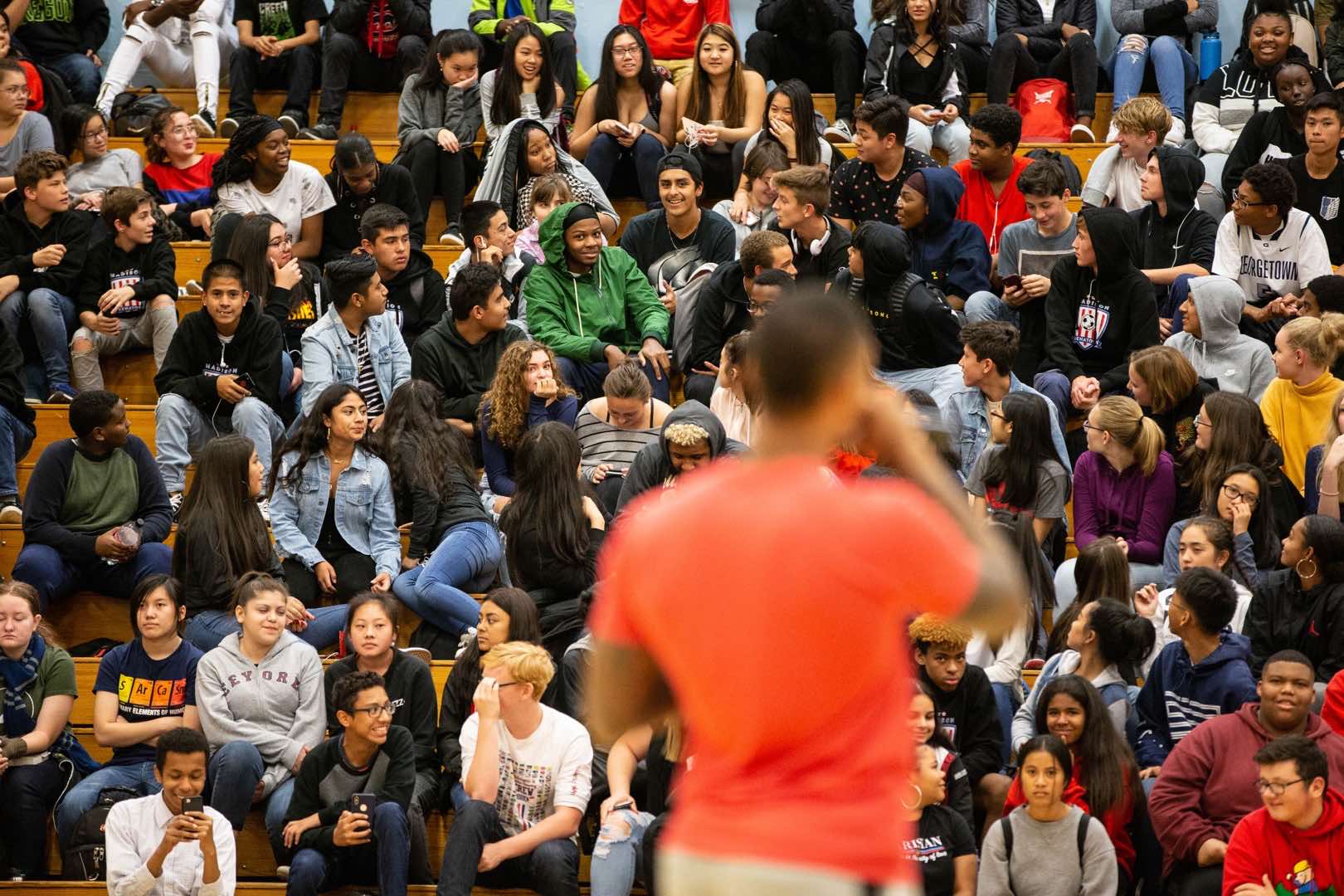 PHOTOS » Lillard Community Assist for November Photo Gallery | NBA.com