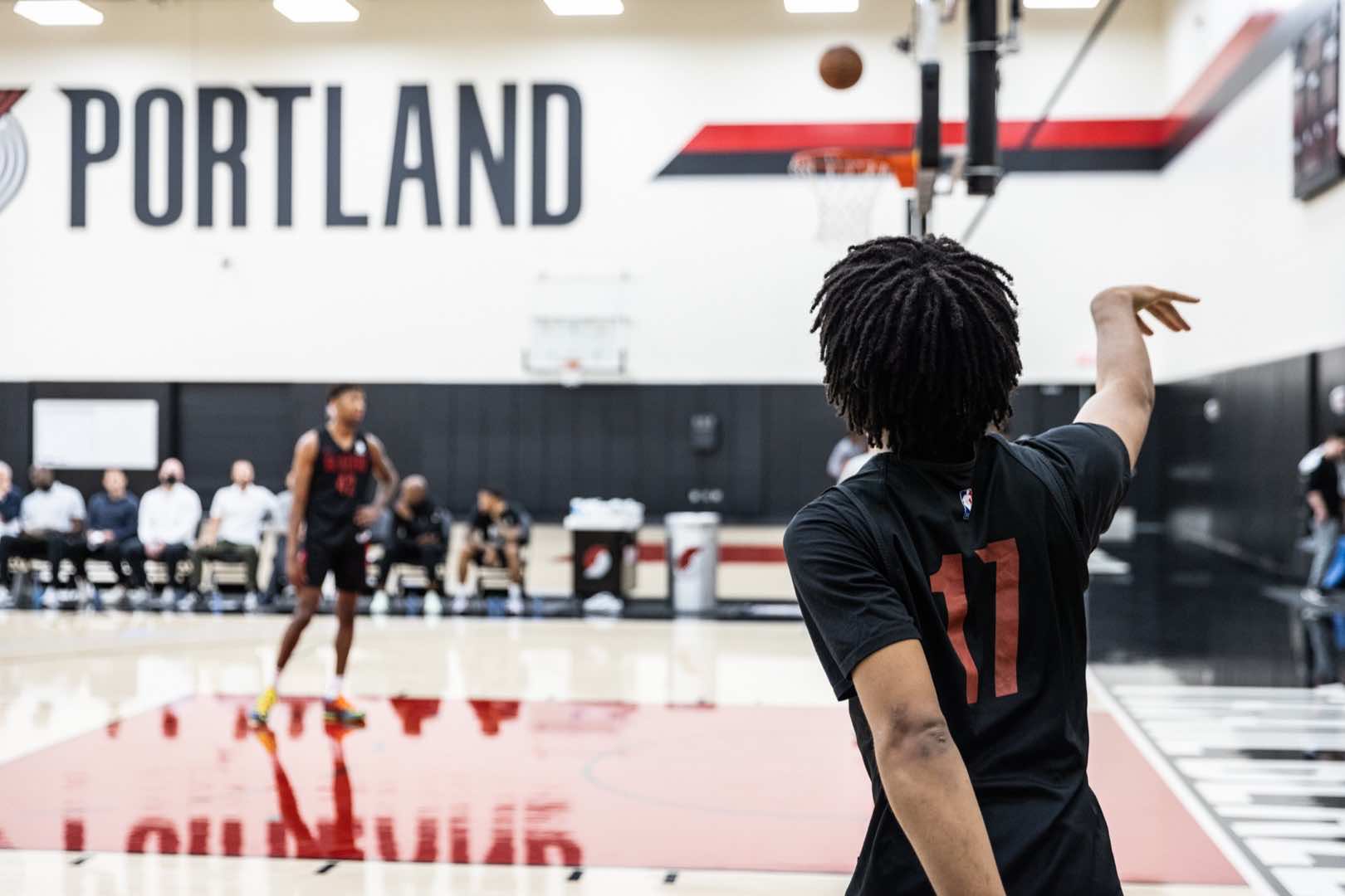 PHOTOS » Shaedon Sharpe draft workout with the Trail Blazers Photo ...