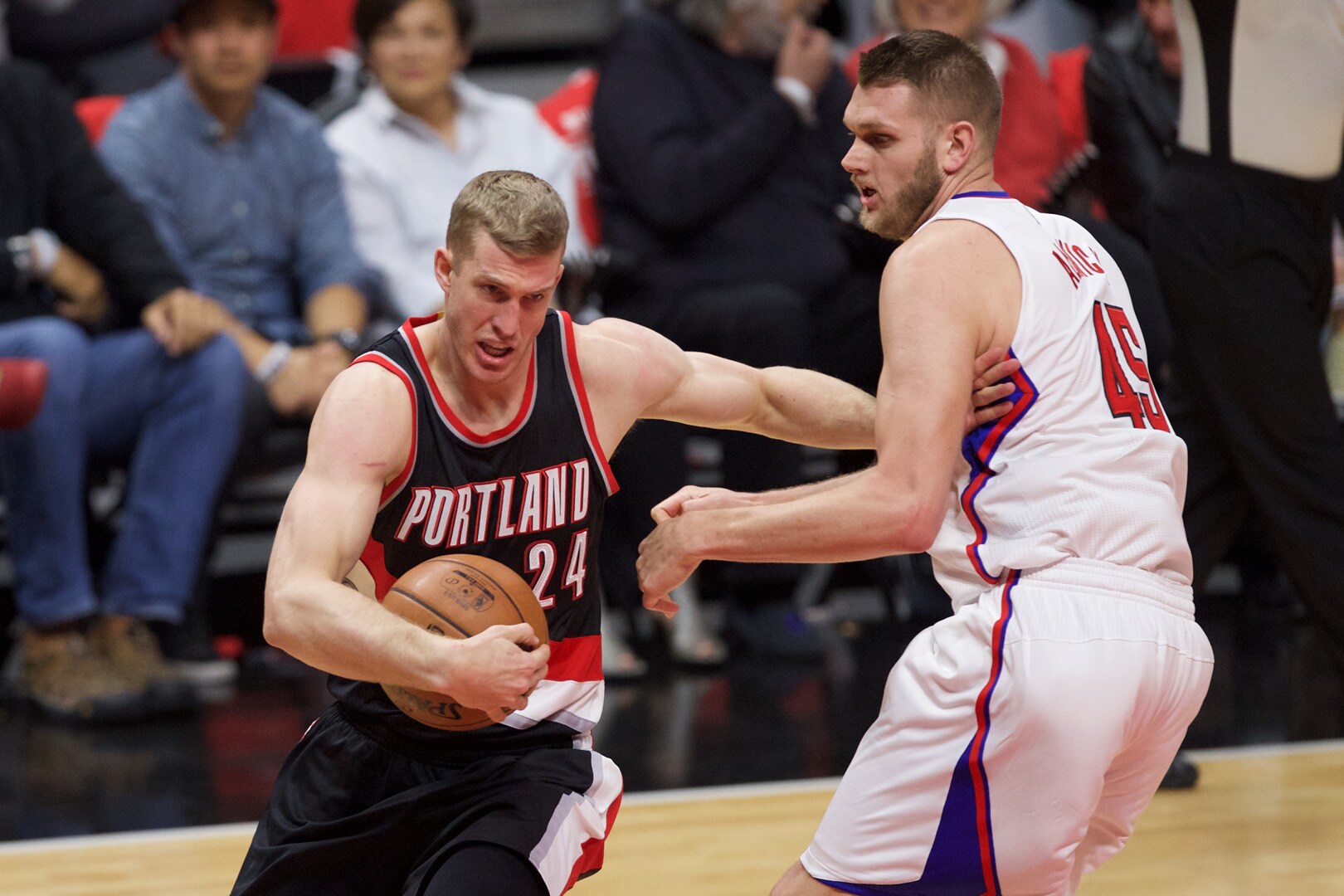 Mason Plumlee: 2015-16 Season in Photos Photo Gallery | NBA.com