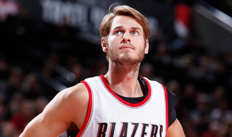 Mr. Brightside: Jake Layman has Historic Debut in Garbage Time ...