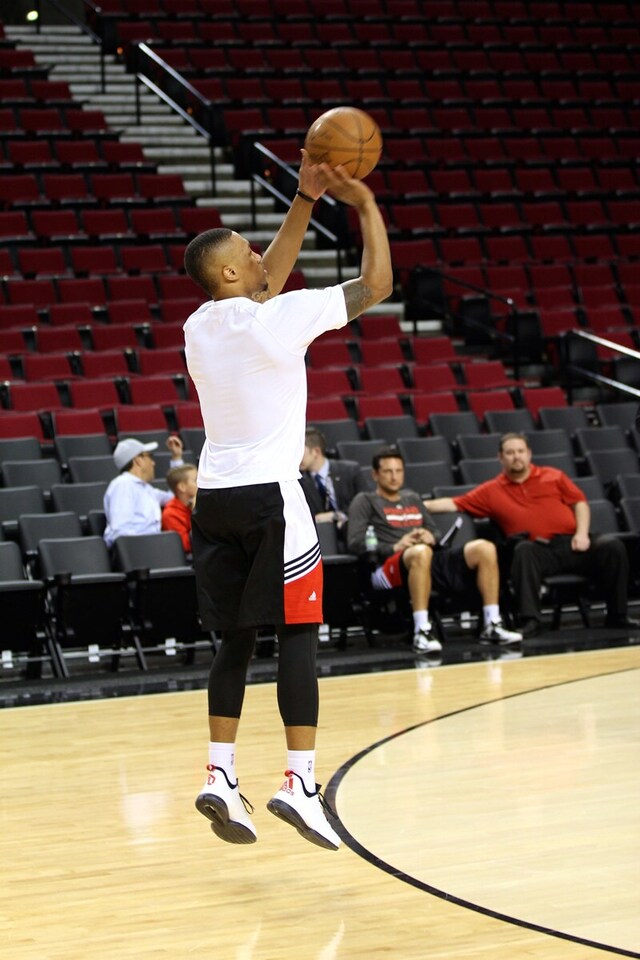 Rip City Scene: March 30 vs. Phoenix Photo Gallery | NBA.com