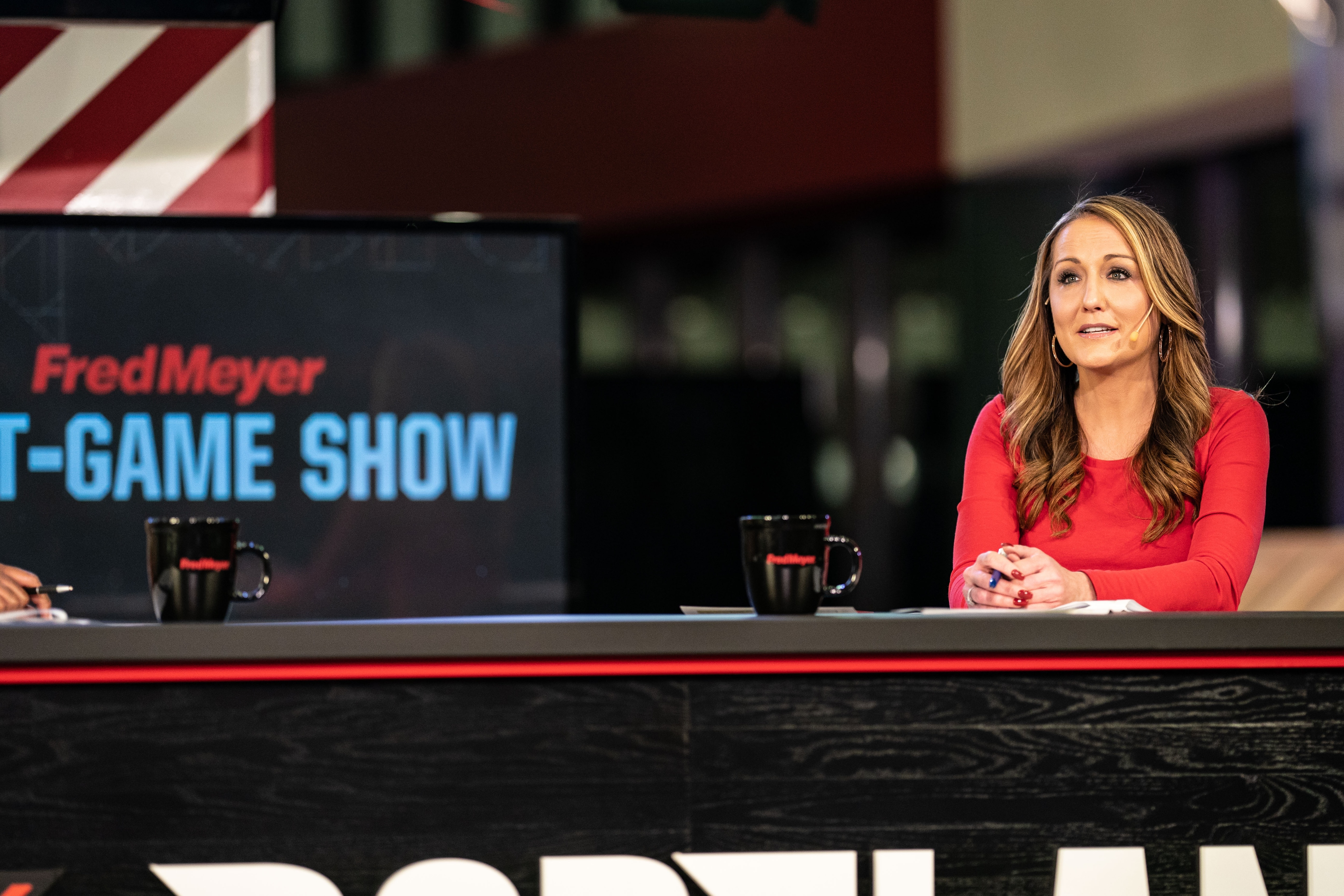 Trail Blazers Courtside Reporter Brooke Olzendam Launches Second Annual ...